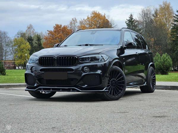 Black BMW X5 2014 in Salcininkai, with an engine capacity of 2.99 L and mileage of 210 thousand km for 21850 €, photo 2 on AUTOMOTO.COM.LV