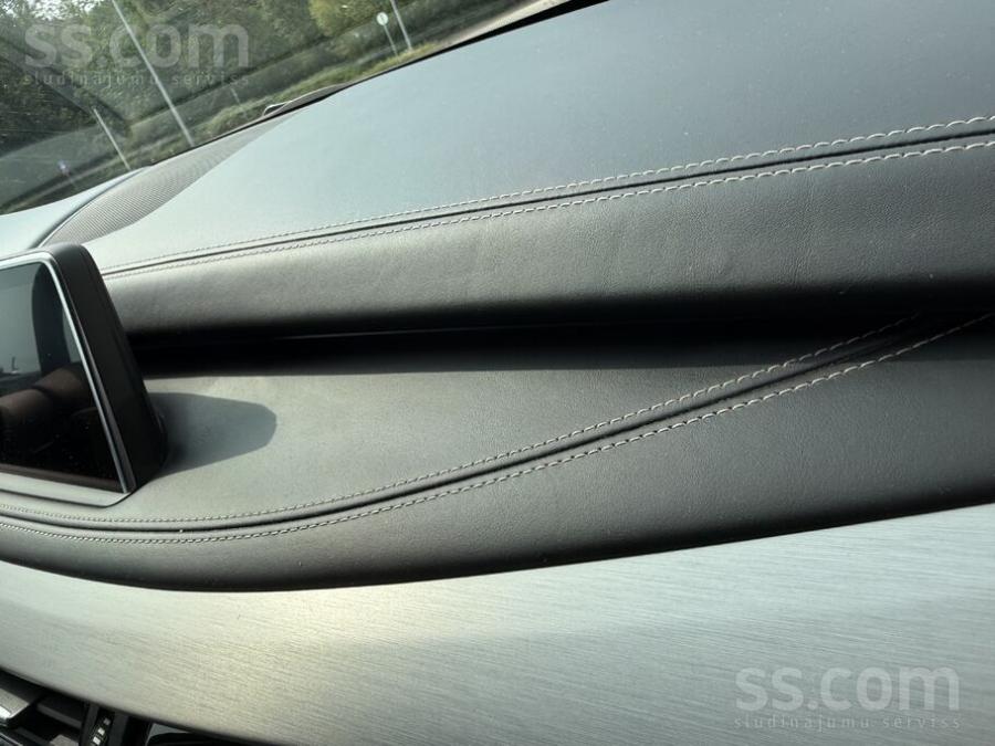Black BMW X5 2014 in Jekabpils, with an engine capacity of 3.00 L and mileage of 299 thousand km for 16900 €, photo 22 on AUTOMOTO.COM.LV