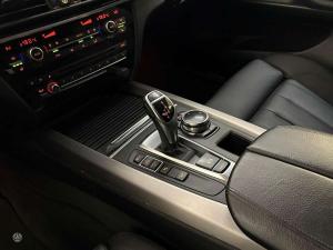 Black BMW X5 2014 in Marijampole, with an engine capacity of 2.99 L and mileage of 260 thousand km for 19750 €, photo 11 on AUTOMOTO.COM.LV