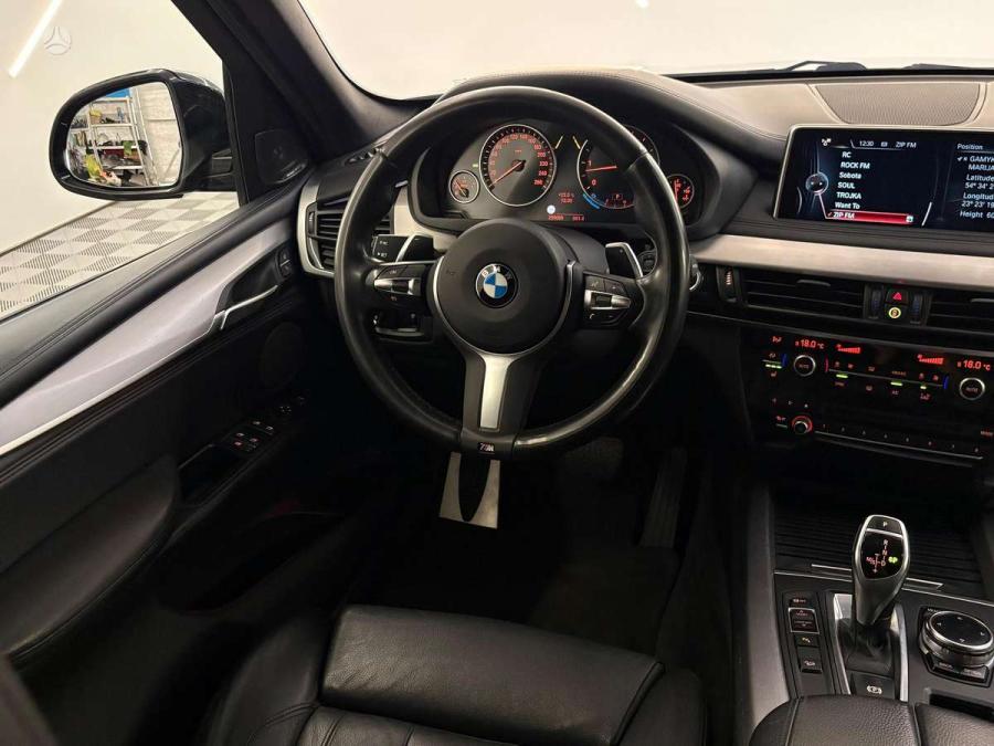 Black BMW X5 2014 in Marijampole, with an engine capacity of 2.99 L and mileage of 260 thousand km for 19750 €, photo 18 on AUTOMOTO.COM.LV