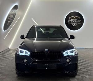 Black BMW X5 2014 in Marijampole, with an engine capacity of 2.99 L and mileage of 260 thousand km for 19750 €, photo 19 on AUTOMOTO.COM.LV