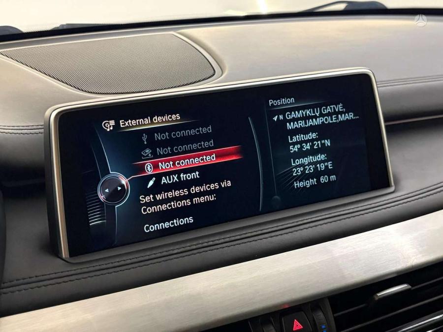Black BMW X5 2014 in Marijampole, with an engine capacity of 2.99 L and mileage of 260 thousand km for 19750 €, photo 24 on AUTOMOTO.COM.LV
