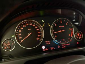 Black BMW X5 2014 in Marijampole, with an engine capacity of 2.99 L and mileage of 260 thousand km for 19750 €, photo 28 on AUTOMOTO.COM.LV