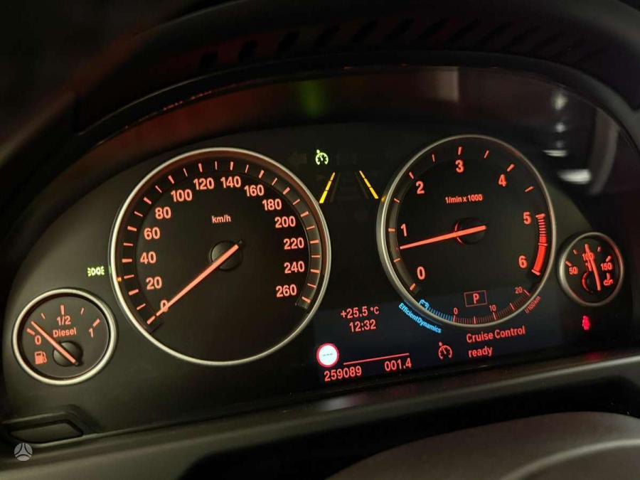 Black BMW X5 2014 in Marijampole, with an engine capacity of 2.99 L and mileage of 260 thousand km for 19750 €, photo 28 on AUTOMOTO.COM.LV