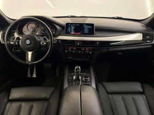 Black BMW X5 2014 in Marijampole, with an engine capacity of 2.99 L and mileage of 260 thousand km for 19750 €, photo 32 on AUTOMOTO.COM.LV