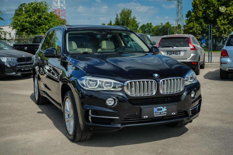 Melns BMW X5 2014 Marijampole, ar dzinēja tilpumu 2.99 L un nobraukumu 338 tūkst. km par 16450 €, foto 3 vietnē AUTOMOTO.COM.LV