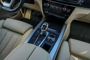 Melns BMW X5 2014 Marijampole, ar dzinēja tilpumu 2.99 L un nobraukumu 338 tūkst. km par 16450 €, foto 22 vietnē AUTOMOTO.COM.LV