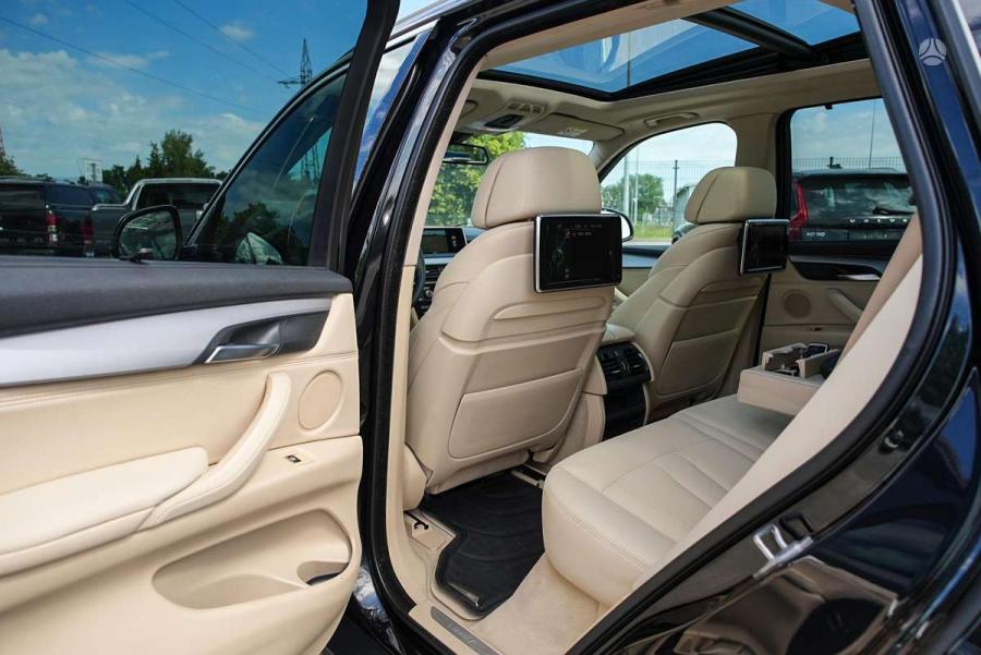 Melns BMW X5 2014 Marijampole, ar dzinēja tilpumu 2.99 L un nobraukumu 338 tūkst. km par 16450 €, foto 31 vietnē AUTOMOTO.COM.LV