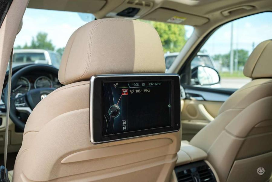 Melns BMW X5 2014 Marijampole, ar dzinēja tilpumu 2.99 L un nobraukumu 338 tūkst. km par 16450 €, foto 33 vietnē AUTOMOTO.COM.LV