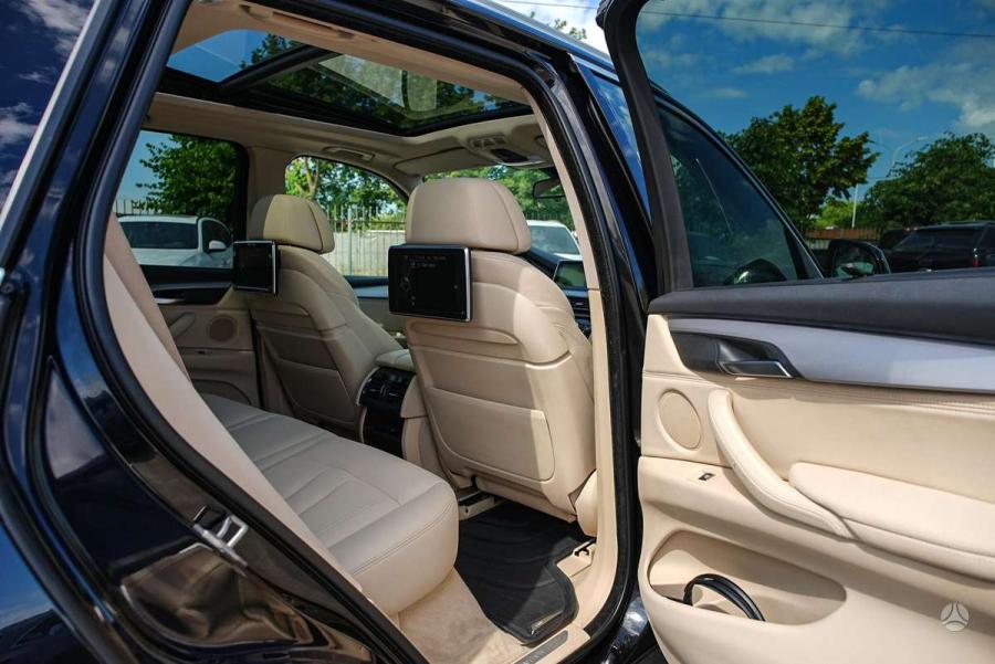 Melns BMW X5 2014 Marijampole, ar dzinēja tilpumu 2.99 L un nobraukumu 338 tūkst. km par 16450 €, foto 35 vietnē AUTOMOTO.COM.LV