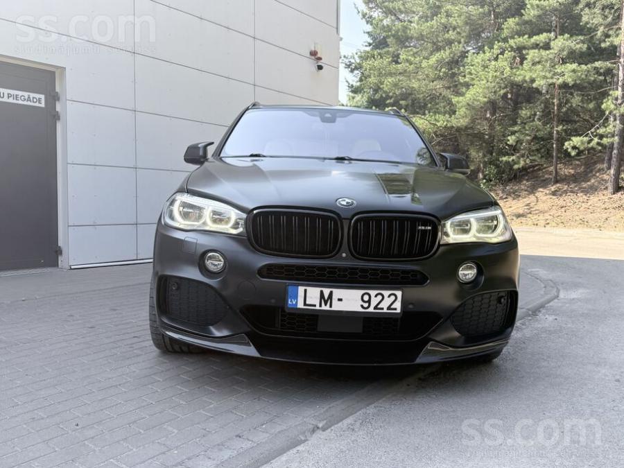 Melns BMW X5 2014 Rīga, ar dzinēja tilpumu 3.00 L un nobraukumu 24 tūkst. km par 24000 €, foto 3 vietnē AUTOMOTO.COM.LV