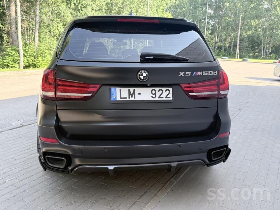 Melns BMW X5 2014 Rīga, ar dzinēja tilpumu 3.00 L un nobraukumu 24 tūkst. km par 24000 €, foto 6 vietnē AUTOMOTO.COM.LV