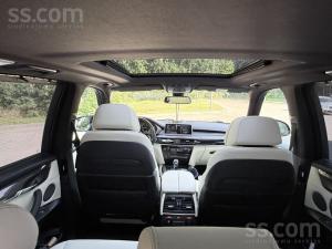 Melns BMW X5 2014 Rīga, ar dzinēja tilpumu 3.00 L un nobraukumu 24 tūkst. km par 24000 €, foto 26 vietnē AUTOMOTO.COM.LV