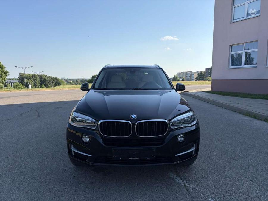 Черный БМВ Х5 2014 в Утена, объемом двигателя 2.00 л и пробегом 205 тыс. км за 17899 €, фото 1 на AUTOMOTO.COM.LV