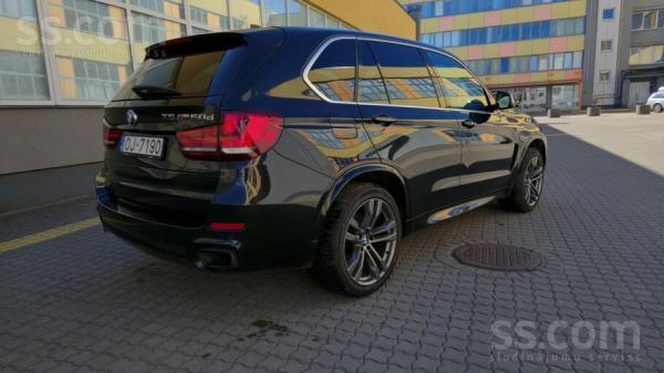 Black BMW X5 2014 in Riga, with an engine capacity of 3.00 L and mileage of 245 thousand km for 20000 €, photo 6 on AUTOMOTO.COM.LV