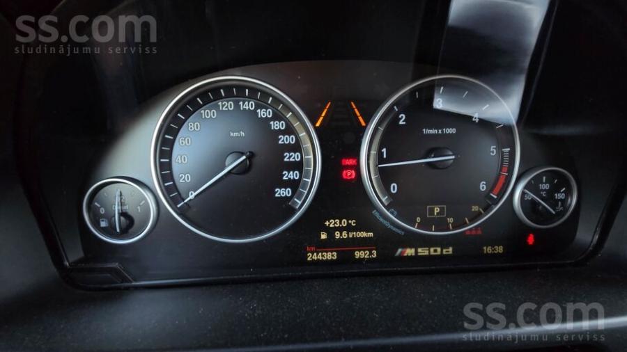 Black BMW X5 2014 in Riga, with an engine capacity of 3.00 L and mileage of 245 thousand km for 20000 €, photo 11 on AUTOMOTO.COM.LV