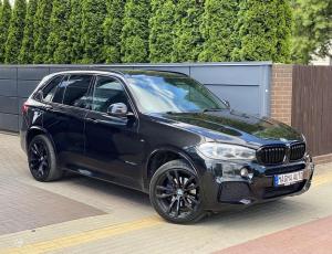 Black BMW X5 2014 in Marijampole, with an engine capacity of 2.99 L and mileage of 239 thousand km for 17499 €, photo 3 on AUTOMOTO.COM.LV