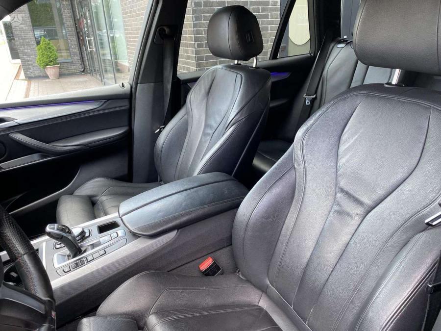Black BMW X5 2014 in Marijampole, with an engine capacity of 2.99 L and mileage of 239 thousand km for 17499 €, photo 24 on AUTOMOTO.COM.LV