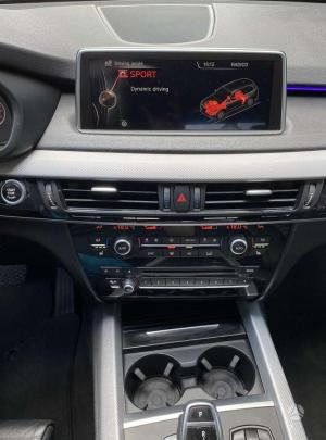 Black BMW X5 2014 in Marijampole, with an engine capacity of 2.99 L and mileage of 239 thousand km for 17499 €, photo 33 on AUTOMOTO.COM.LV