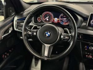 Black BMW X5 2014 in Klaipeda, with an engine capacity of 2.99 L and mileage of 288 thousand km for 19950 €, photo 7 on AUTOMOTO.COM.LV