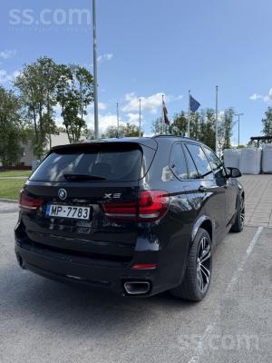 Melns BMW X5 2014 Jēkabpils, ar dzinēja tilpumu 3.00 L un nobraukumu 230 tūkst. km par 21000 €, foto 5 vietnē AUTOMOTO.COM.LV