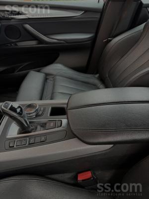 Melns BMW X5 2014 Jēkabpils, ar dzinēja tilpumu 3.00 L un nobraukumu 230 tūkst. km par 21000 €, foto 10 vietnē AUTOMOTO.COM.LV