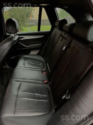 Melns BMW X5 2014 Jēkabpils, ar dzinēja tilpumu 3.00 L un nobraukumu 230 tūkst. km par 21000 €, foto 11 vietnē AUTOMOTO.COM.LV