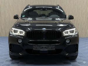 Black BMW X5 2014 in Marijampole, with an engine capacity of 2.99 L and mileage of 334 thousand km for 18750 €, photo 5 on AUTOMOTO.COM.LV