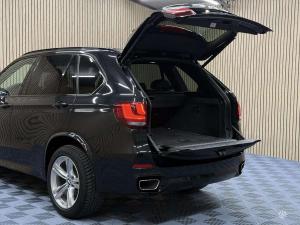 Black BMW X5 2014 in Marijampole, with an engine capacity of 2.99 L and mileage of 334 thousand km for 18750 €, photo 14 on AUTOMOTO.COM.LV
