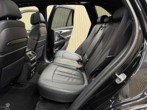 Black BMW X5 2014 in Marijampole, with an engine capacity of 2.99 L and mileage of 334 thousand km for 18750 €, photo 20 on AUTOMOTO.COM.LV