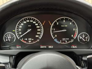 Black BMW X5 2014 in Marijampole, with an engine capacity of 2.99 L and mileage of 334 thousand km for 18750 €, photo 29 on AUTOMOTO.COM.LV
