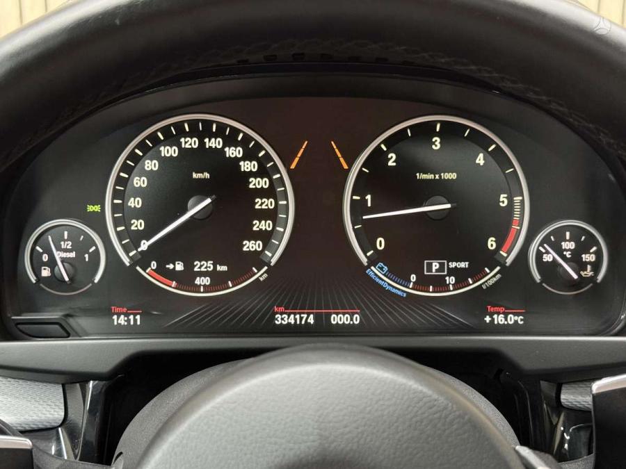 Black BMW X5 2014 in Marijampole, with an engine capacity of 2.99 L and mileage of 334 thousand km for 18750 €, photo 29 on AUTOMOTO.COM.LV