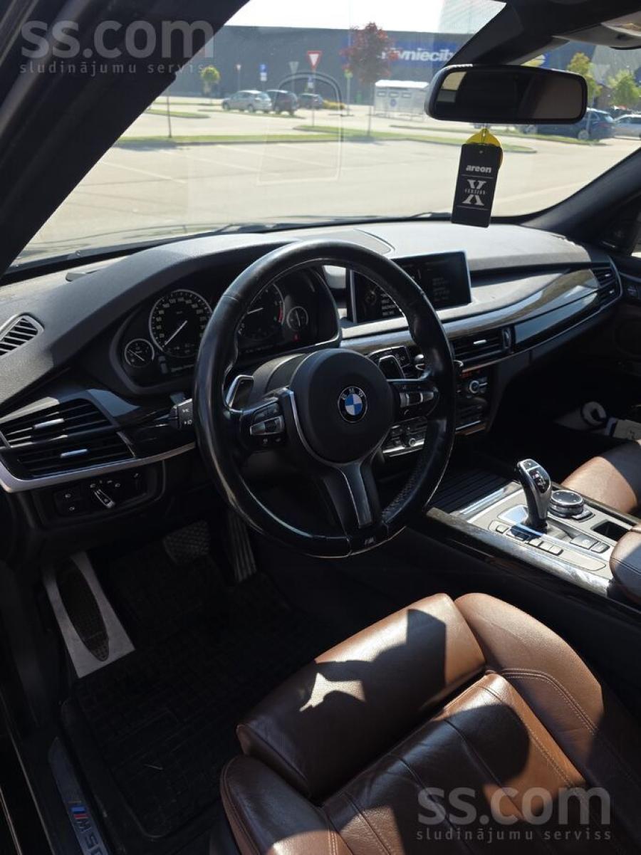 Melns BMW X5 2014 Rīga, ar dzinēja tilpumu 3.00 L un nobraukumu 245 tūkst. km par 23900 €, foto 6 vietnē AUTOMOTO.COM.LV