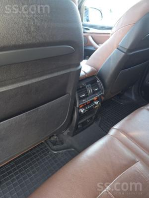 Melns BMW X5 2014 Rīga, ar dzinēja tilpumu 3.00 L un nobraukumu 245 tūkst. km par 23900 €, foto 7 vietnē AUTOMOTO.COM.LV