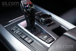 Melns BMW X5 2014 Rīga, ar dzinēja tilpumu 3.00 L un nobraukumu 258 tūkst. km par 22895 €, foto 20 vietnē AUTOMOTO.COM.LV