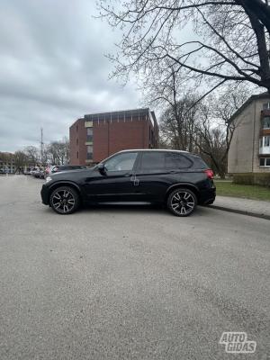 Black BMW X5 2014 in Klaipeda, with an engine capacity of 3.50 L and mileage of 200 thousand km for 17000 €, photo 7 on AUTOMOTO.COM.LV