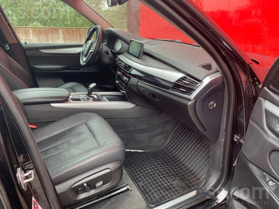 Melns BMW X5 2014 Rīga, ar dzinēja tilpumu 3.00 L un nobraukumu 295 tūkst. km par 19700 €, foto 9 vietnē AUTOMOTO.COM.LV