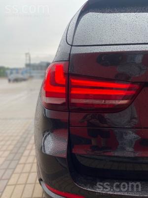 Melns BMW X5 2014 Rīga, ar dzinēja tilpumu 3.00 L un nobraukumu 295 tūkst. km par 19700 €, foto 16 vietnē AUTOMOTO.COM.LV