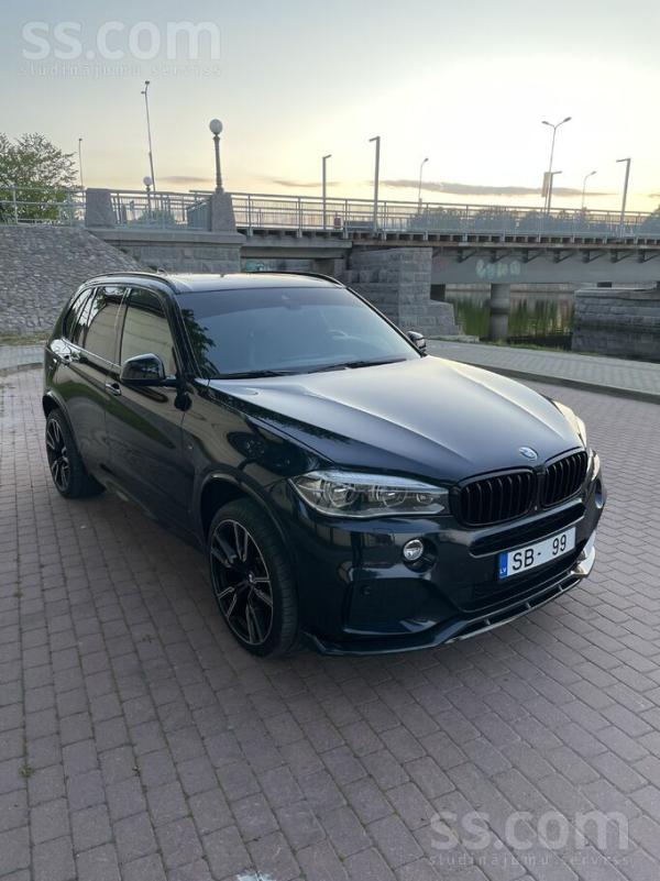 Melns BMW X5 2014 Liepāja, ar dzinēja tilpumu 3.00 L un nobraukumu 187 tūkst. km par 23500 €, foto 10 vietnē AUTOMOTO.COM.LV