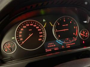 Black BMW X5 2014 in Marijampole, with an engine capacity of 2.00 L and mileage of 279 thousand km for 18750 €, photo 4 on AUTOMOTO.COM.LV
