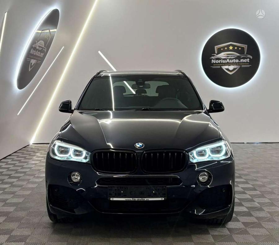 Black BMW X5 2014 in Marijampole, with an engine capacity of 2.00 L and mileage of 279 thousand km for 18750 €, photo 9 on AUTOMOTO.COM.LV