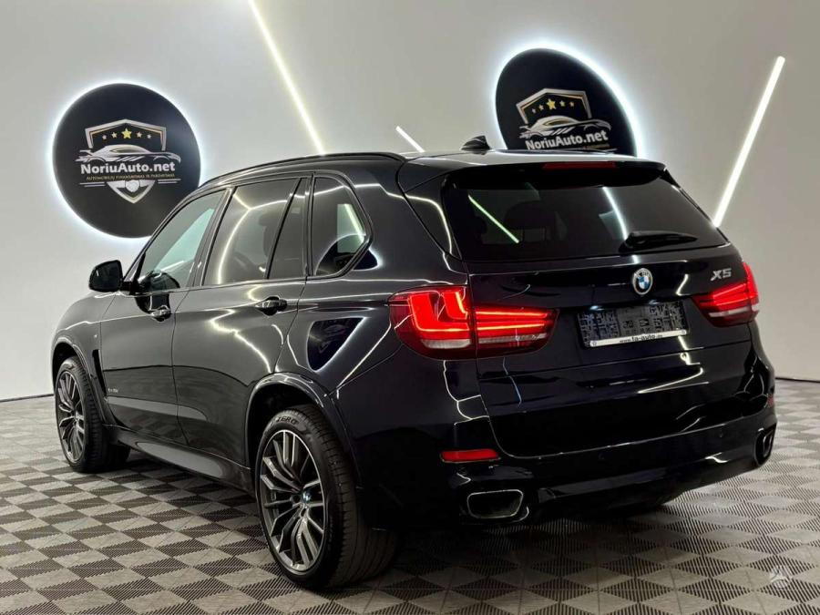 Black BMW X5 2014 in Marijampole, with an engine capacity of 2.00 L and mileage of 279 thousand km for 18750 €, photo 30 on AUTOMOTO.COM.LV