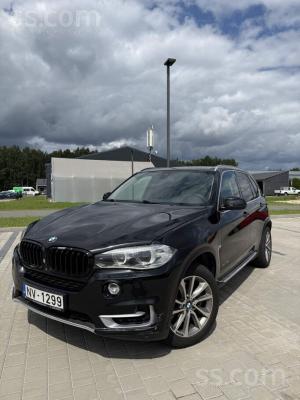 Black BMW X5 2014 in Riga, with an engine capacity of 3.00 L and mileage of 345 thousand km for 19000 €, photo  on AUTOMOTO.COM.LV