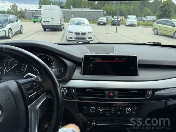 Черный БМВ Х5 2014 в Рига, объемом двигателя 3.00 л и пробегом 345 тыс. км за 19000 €, фото 7 на AUTOMOTO.COM.LV