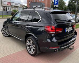Black BMW X5 2014 in Marijampole, with an engine capacity of 2.99 L and mileage of 215 thousand km for 16850 €, photo 16 on AUTOMOTO.COM.LV