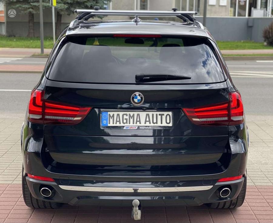 Black BMW X5 2014 in Marijampole, with an engine capacity of 2.99 L and mileage of 215 thousand km for 16850 €, photo 18 on AUTOMOTO.COM.LV
