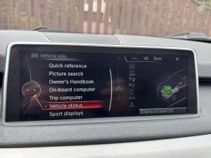 Black BMW X5 2014 in Vilnius, with an engine capacity of 2.99 L and mileage of 273 thousand km for 13999 €, photo 28 on AUTOMOTO.COM.LV