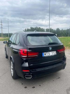 Black BMW X5 2014 in Kaunas, with an engine capacity of 3.00 L and mileage of 260 thousand km for 19599 €, photo 5 on AUTOMOTO.COM.LV