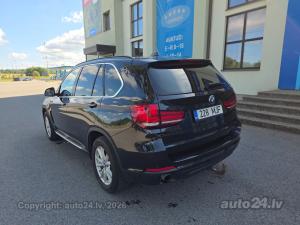 Black BMW X5 2014 in Tallinn, with an engine capacity of 3.00 L and mileage of 433 thousand km for 13640 €, photo 5 on AUTOMOTO.COM.LV