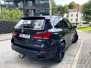 Melns BMW X5 2014 Tartu, ar dzinēja tilpumu 3.00 L un nobraukumu 290 tūkst. km par 19500 €, foto 3 vietnē AUTOMOTO.COM.LV